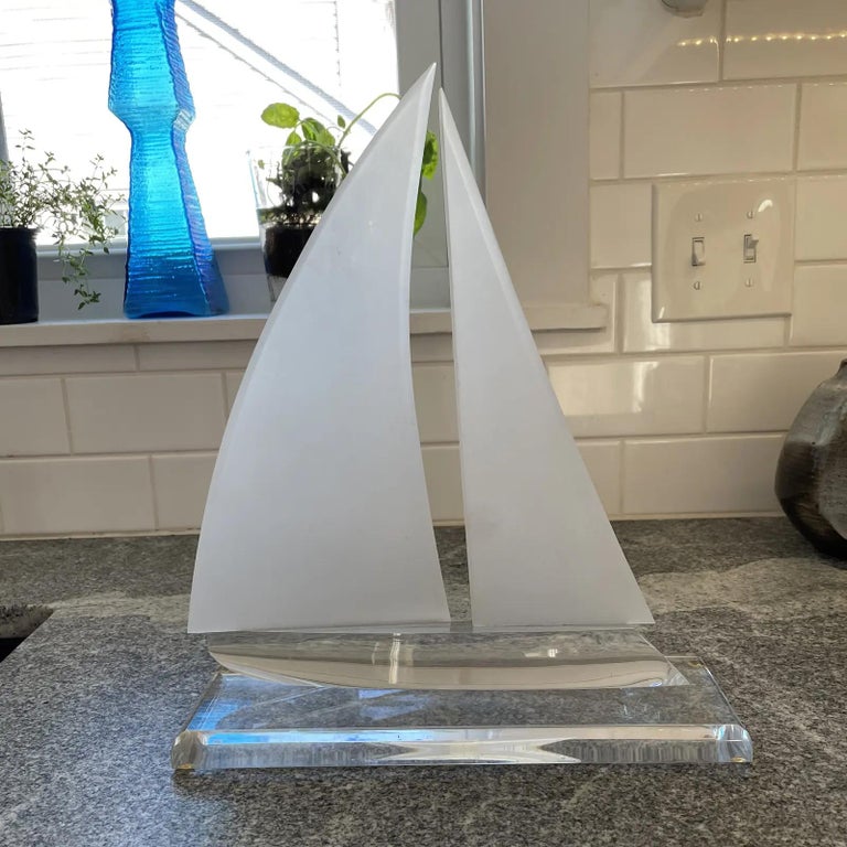 Vintage Mid 20th Century Lucite Sailing Boat Sculpture For Sale at 1stDibs