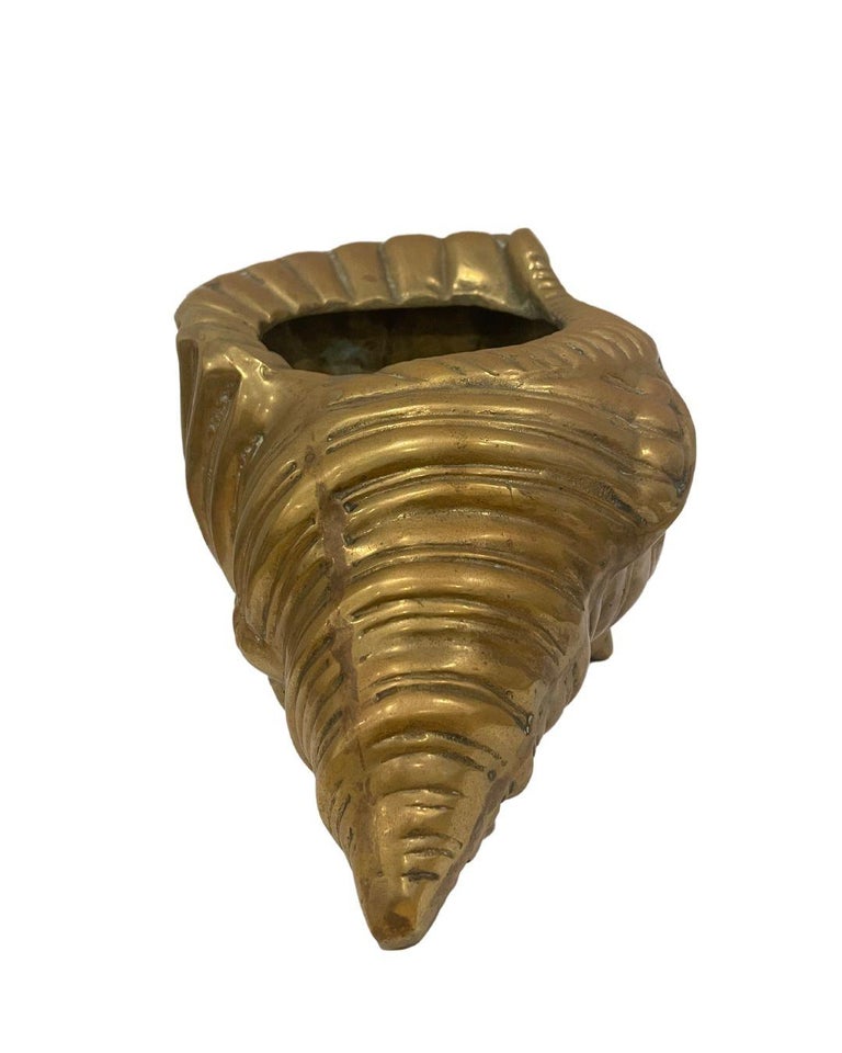 Vintage Midcentury Brass Conch-Shaped Cache Pot For Sale at 1stDibs
