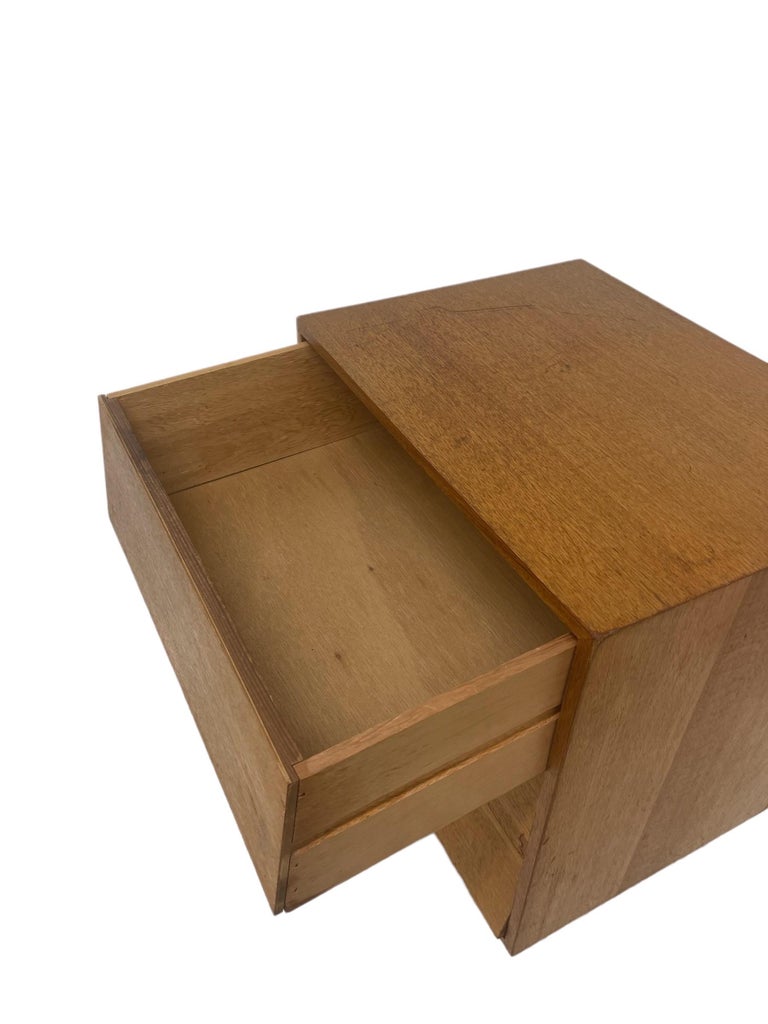 Vintage Mid-Century Modern 3 Drawer Dresser Cabinet For Sale at 1stDibs