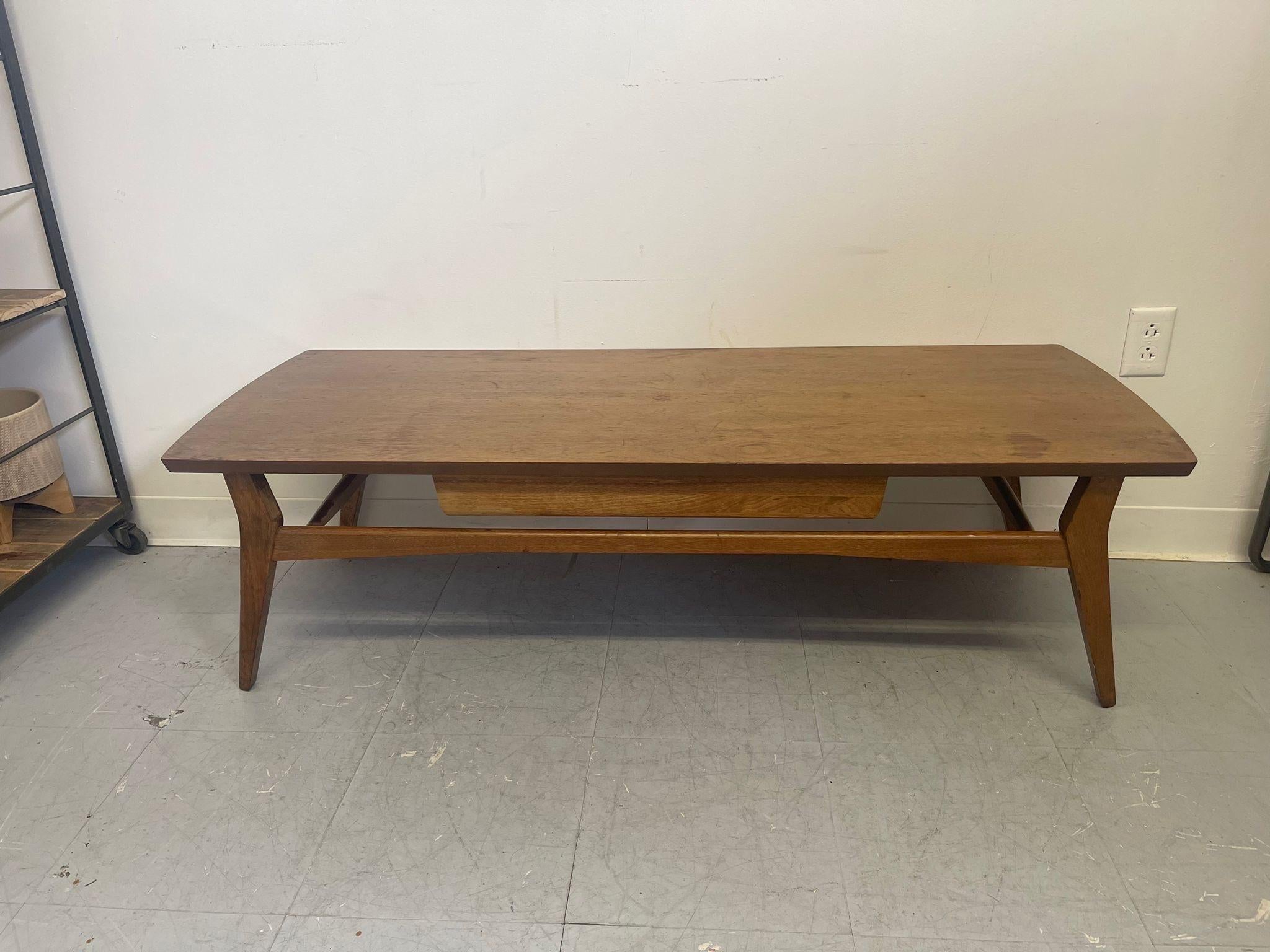 Vintage Mid Century Modern Coffee Table by Mersman. For Sale at 1stDibs