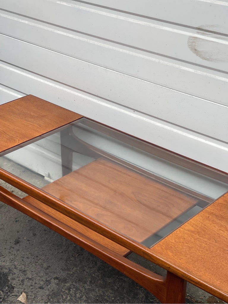 Vintage Mid Century Modern G-Plan Table Standuk Import For Sale at 1stDibs