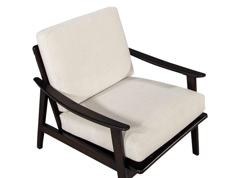 Vintage Mid-Century Modern Lounge Chair at 1stDibs