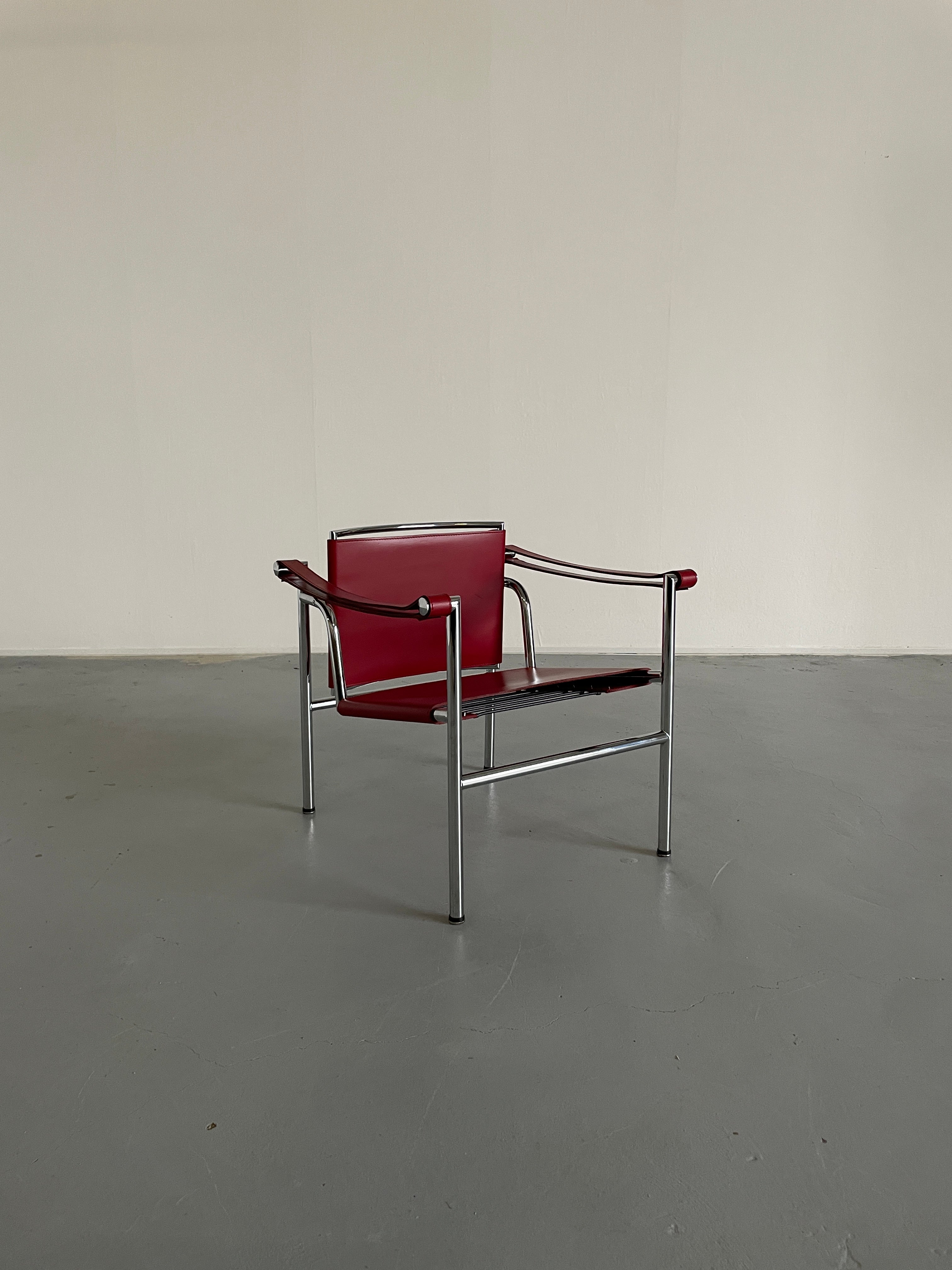 Vintage Mid-Century Modern Lounge Chair in style of 'LC1' Chair, Le ...