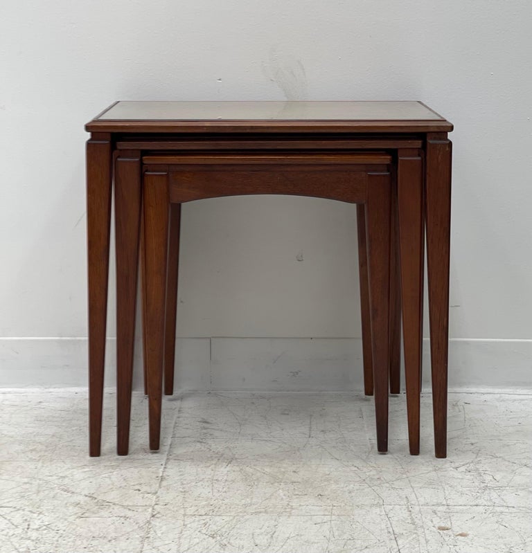 Vintage Mid-Century Modern Nesting Tables For Sale at 1stDibs