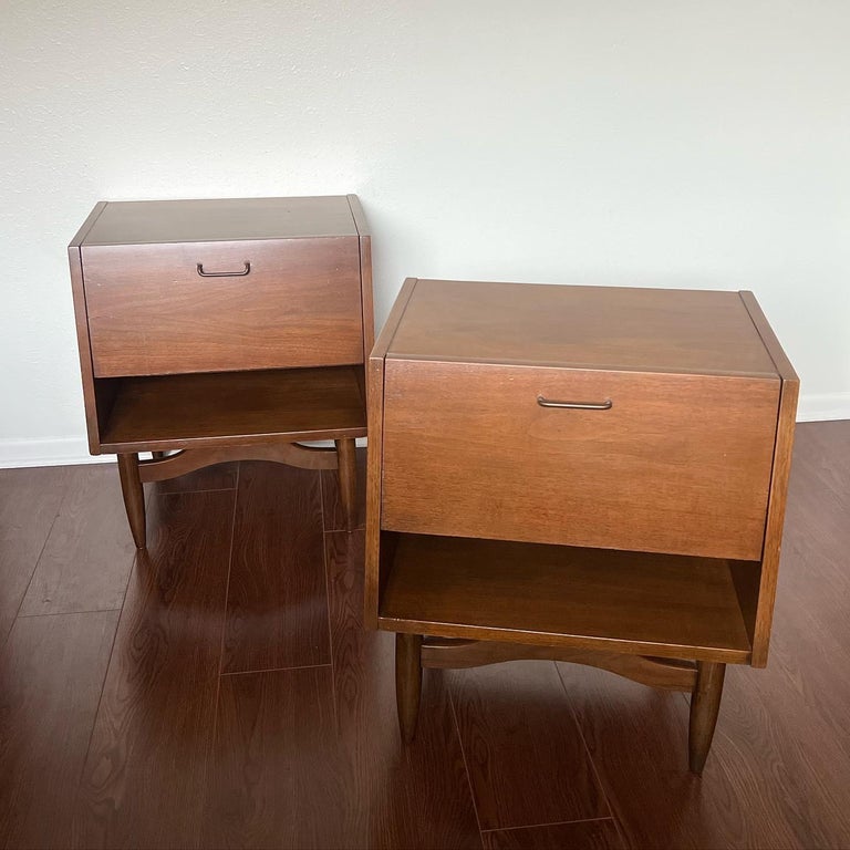 Vintage Mid-Century Modern Nighstands by American of Martinsville For ...