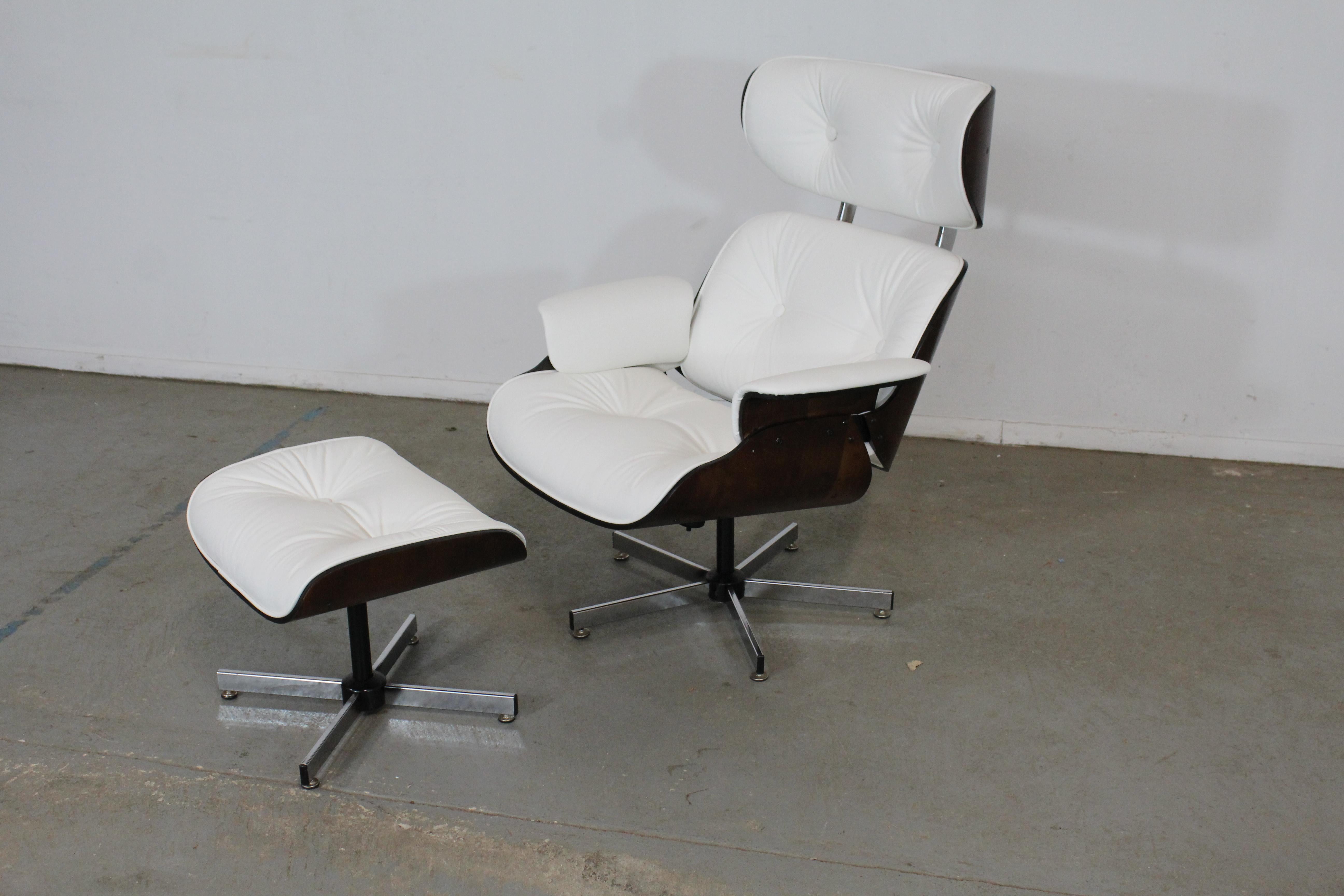 Mid-Century Modern Selig Leather Lounge Chair and Ottoman For Sale at ...