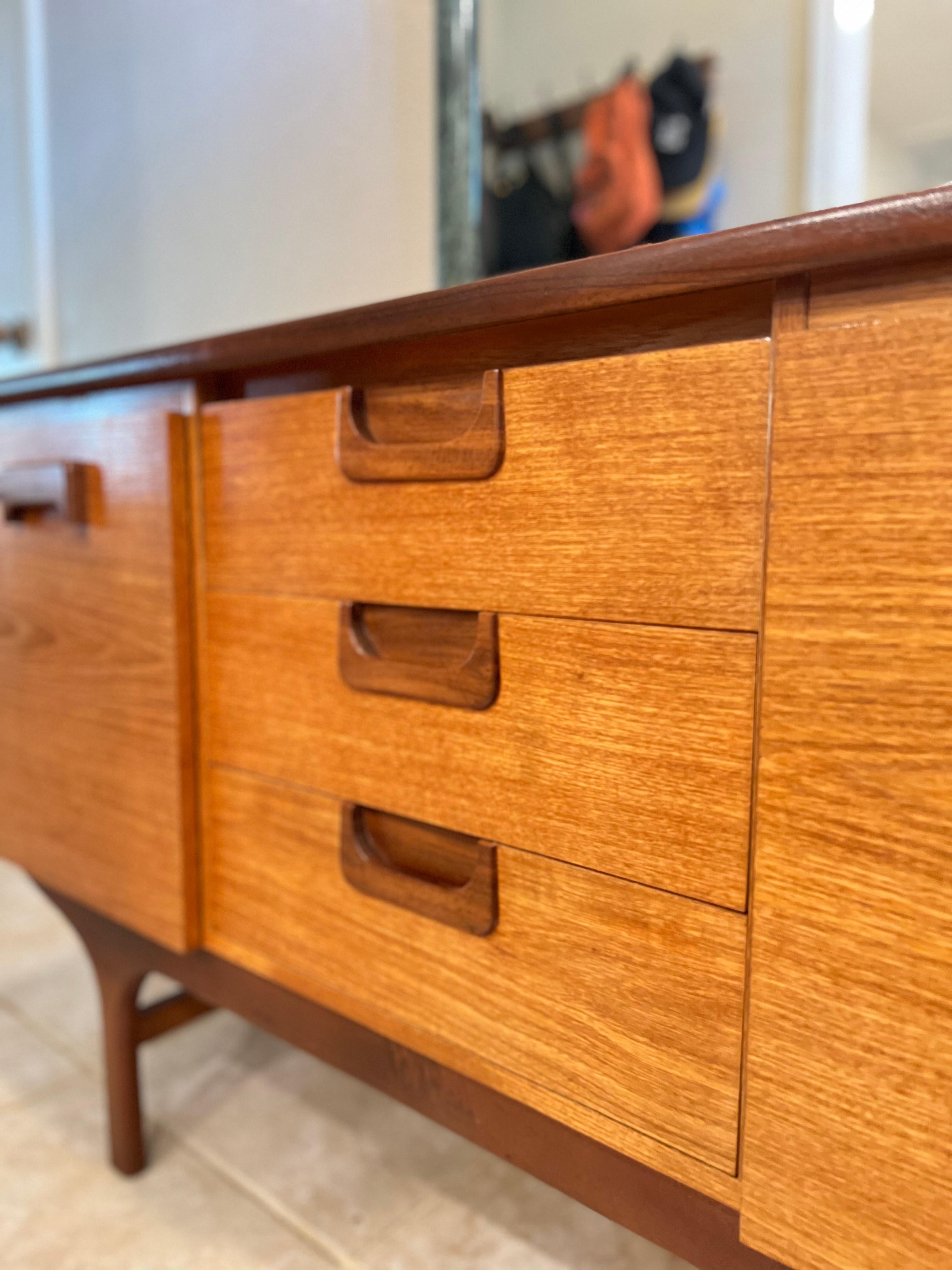 Vintage Mid-Century Modern Small Teak Sideboard at 1stDibs