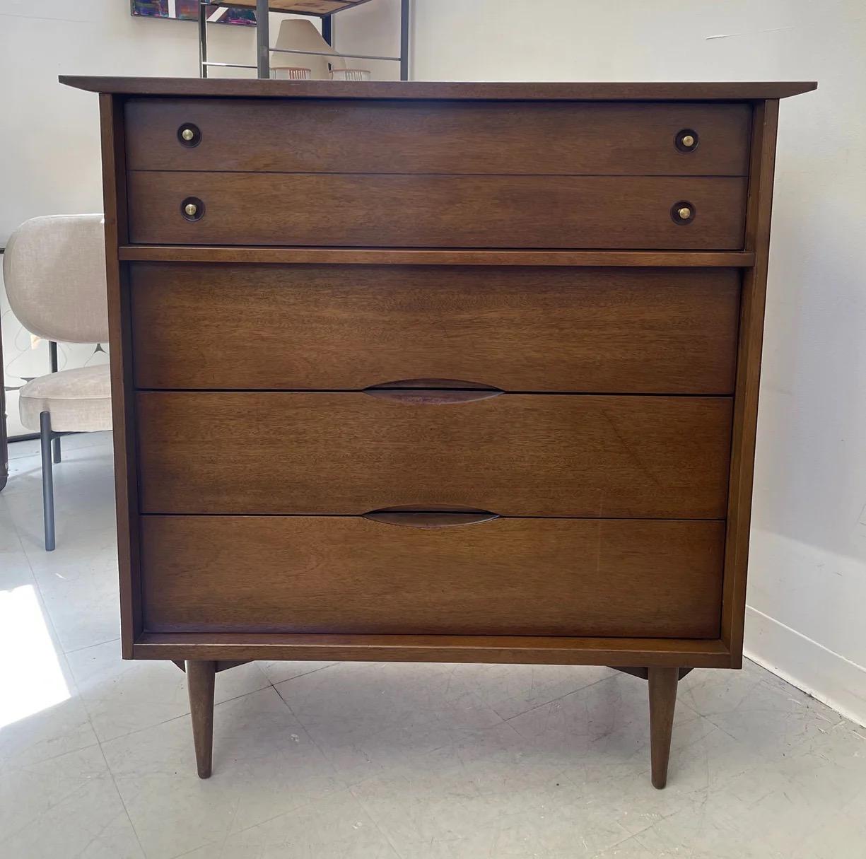 Vintage Mid Century Modern Solid Walnut 4-Drawer and 9-Drawer Dresser ...
