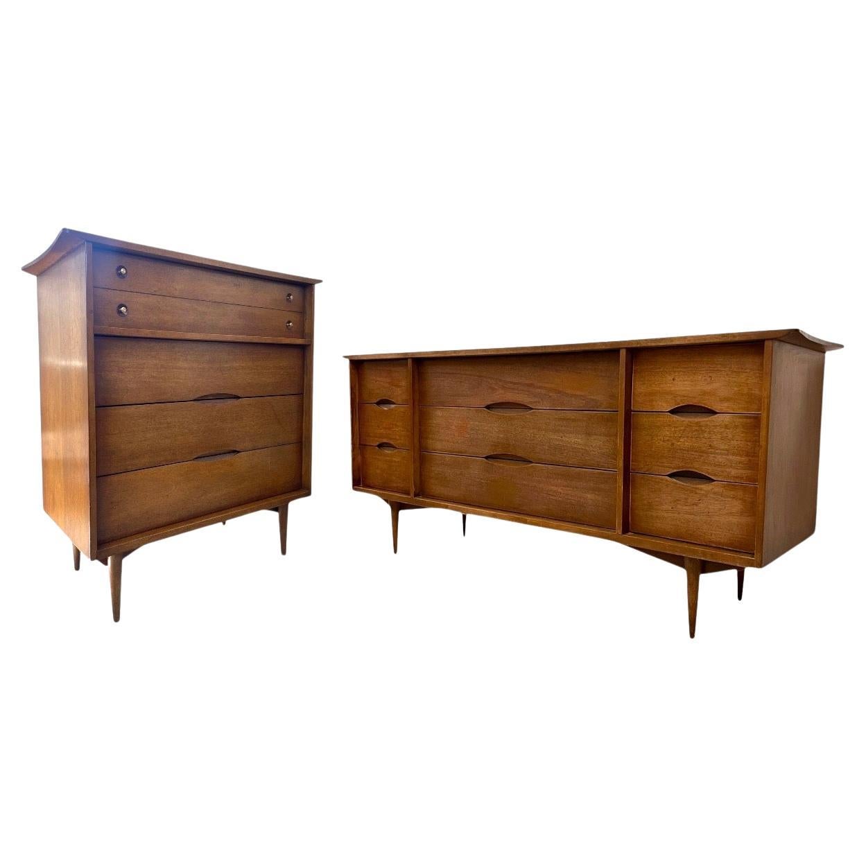 Mid-Century Modern American Sculpted Low 4 Drawer Dresser Solid Maple ...