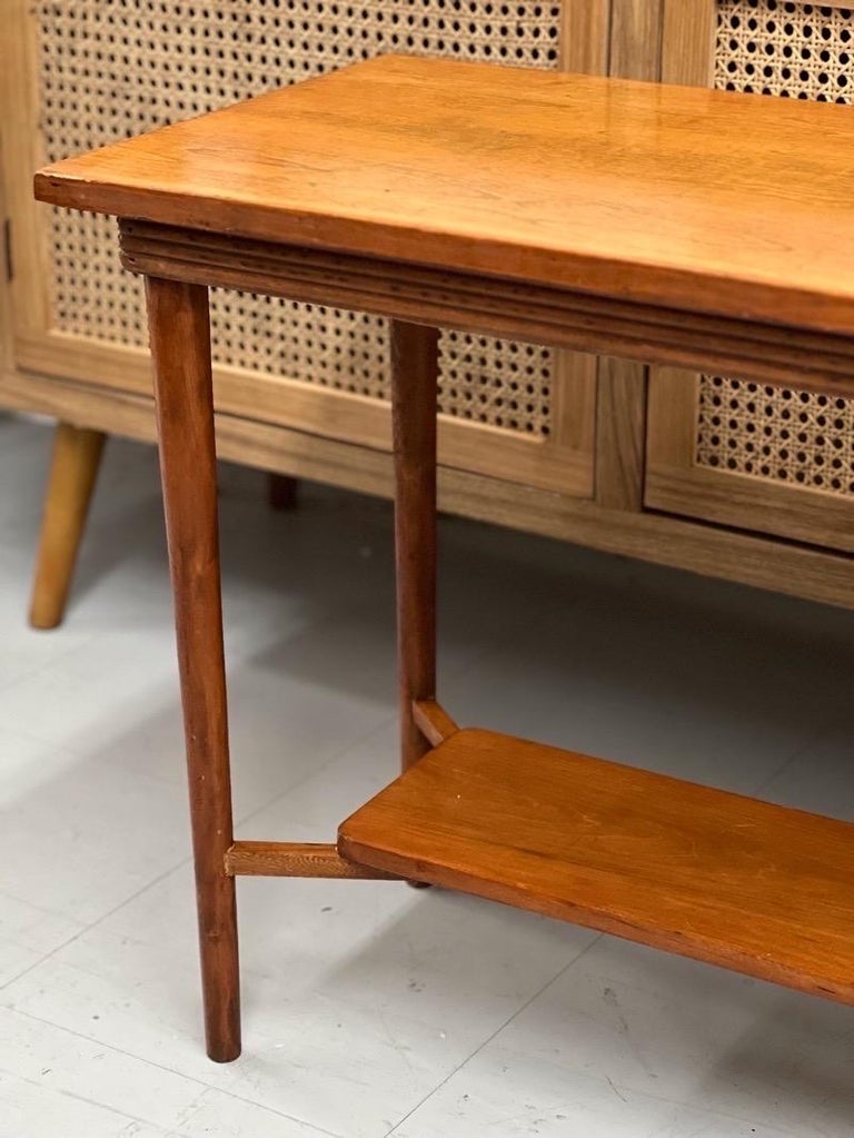 Vintage Mid-Century Modern Style Table Stand For Sale at 1stDibs