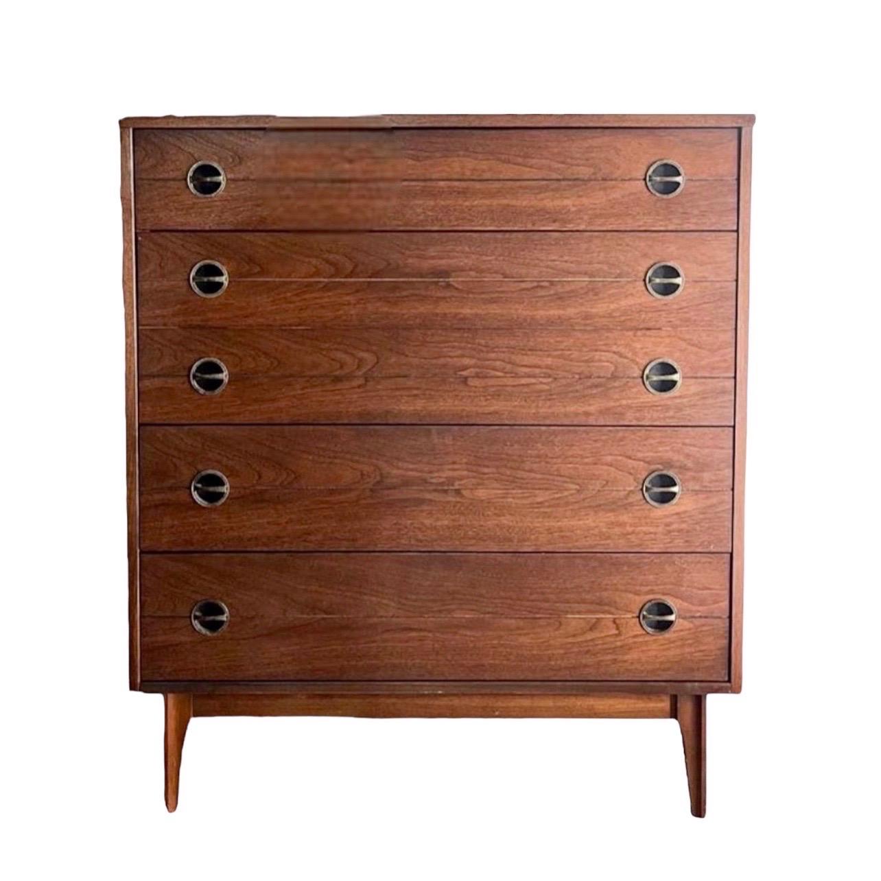 Vintage Mid Century Modern Walnut 4 Drawer Dresser Dovetailed Drawers ...