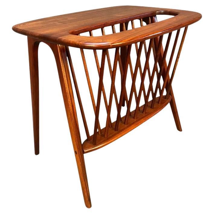 Vintage Walnut Arthur Umanoff Magazine Side Table at 1stDibs