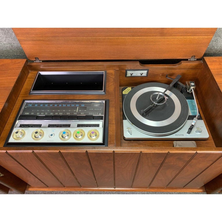 Vintage Mid-Century Modern Walnut Stereo Console Credenza by Zenith at ...