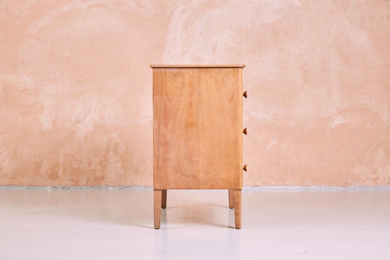 Vintage Midcentury Walnut Chest of Drawers by Gordon Russell for Heal's ...