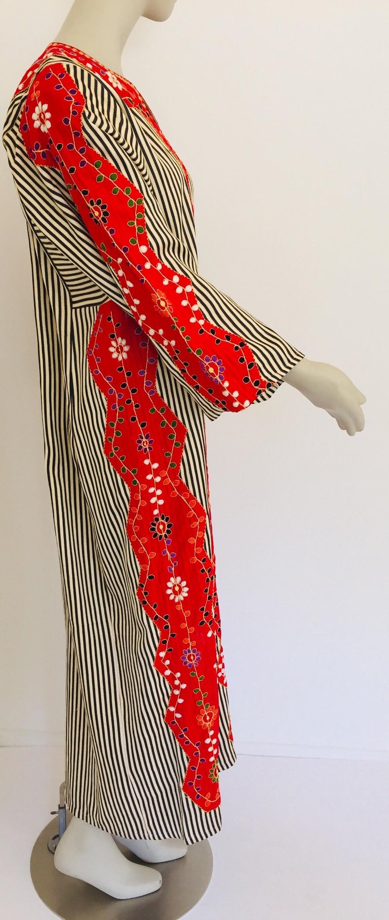 Vintage Middle Eastern Ethnic Caftan, Kaftan Maxi Dress For Sale at 1stDibs