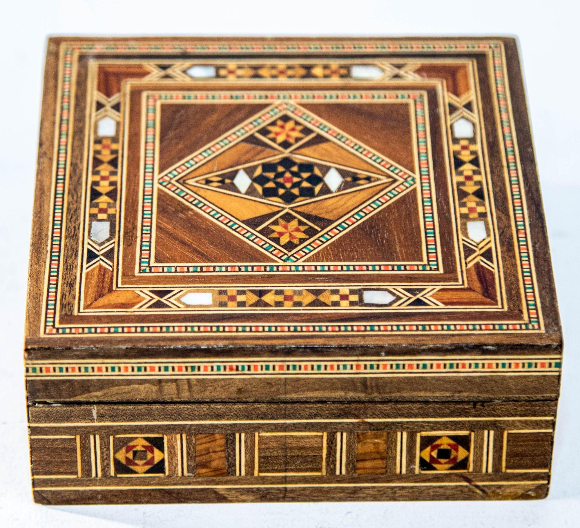 Vintage Middle Eastern Moorish Inlaid Marquetry Mosaic Box with 6 ...