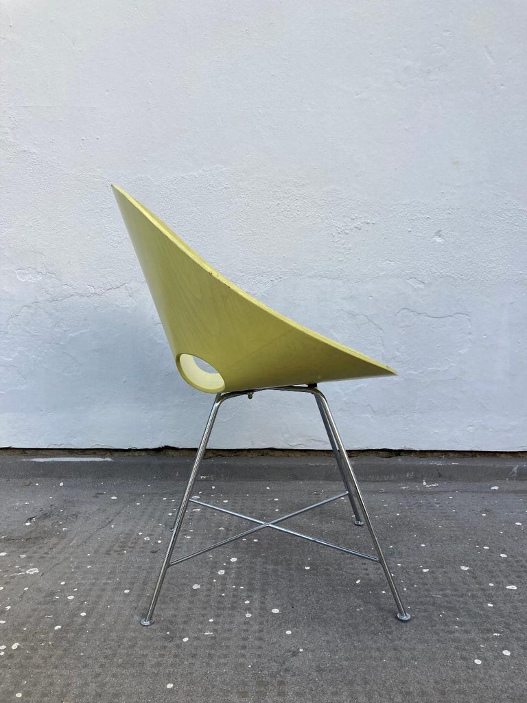 Model ST 664 Chairs by Eddie Harlis for Thonet For Sale at 1stDibs