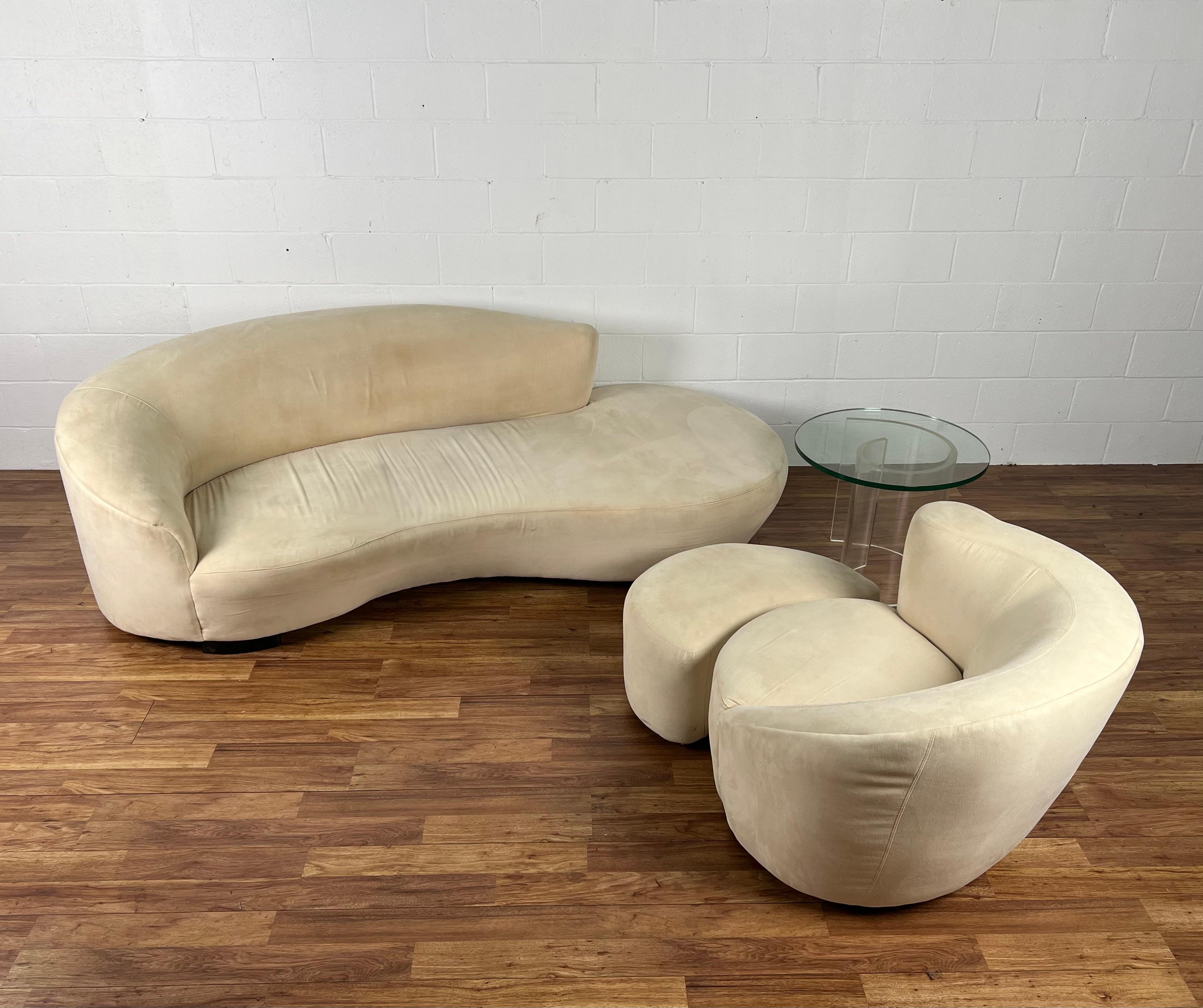 Vintage Modern Contemporary Curved Serpentine Sofa For Sale at 1stDibs