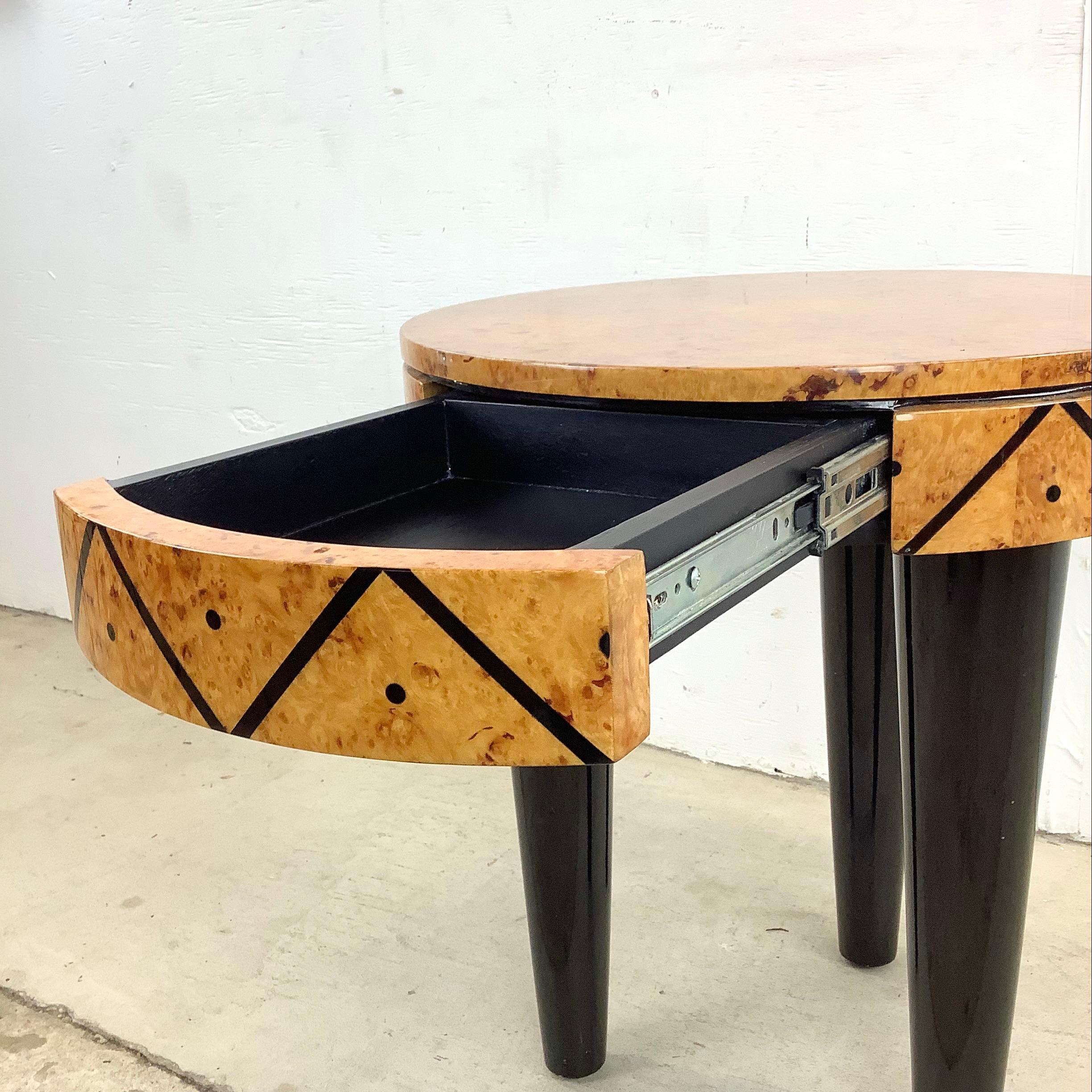 Vintage Modern End Table For Sale at 1stDibs