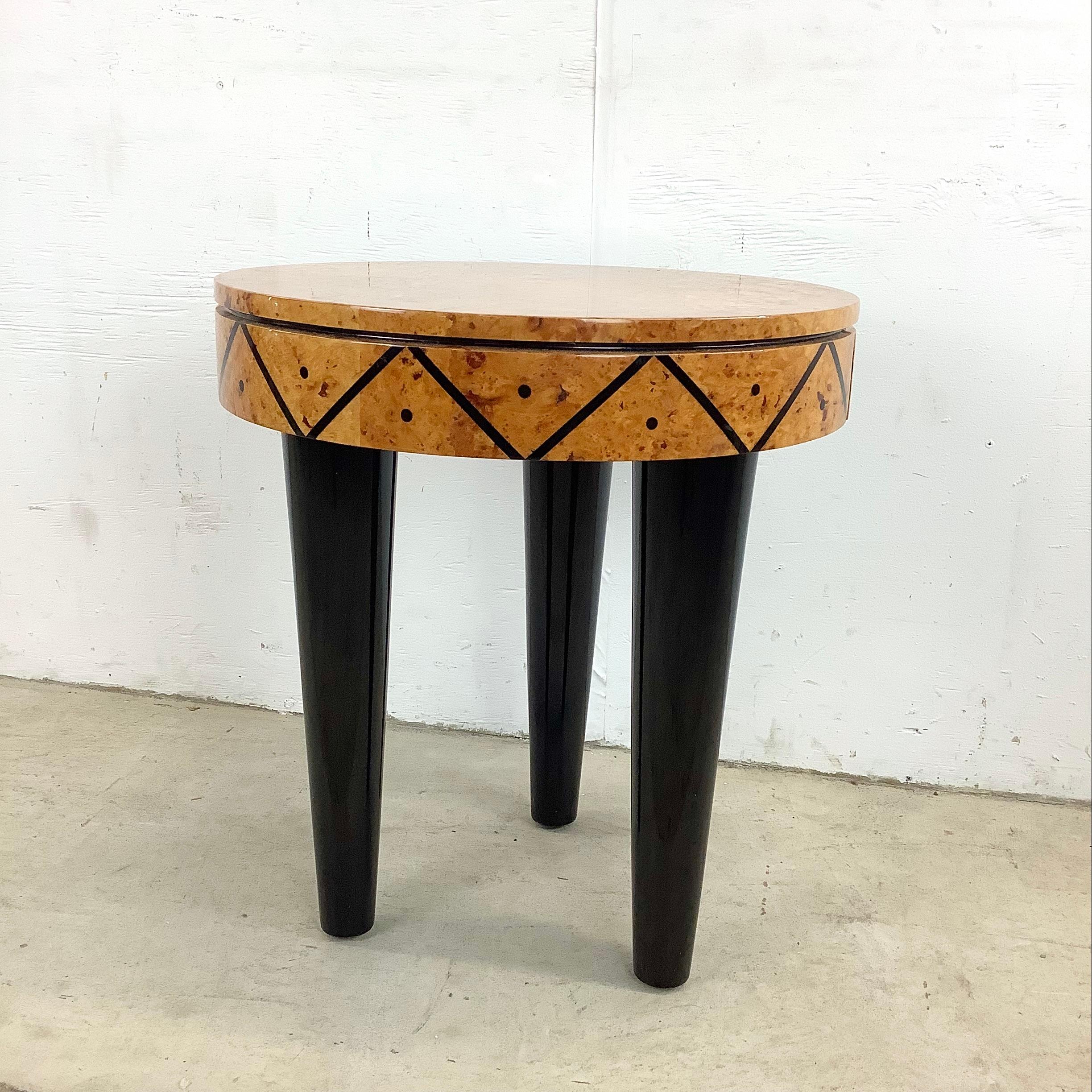 Vintage Modern End Table For Sale at 1stDibs