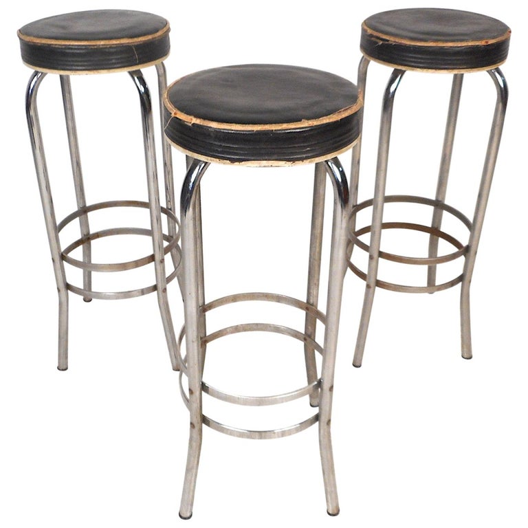 Vintage Modern Metal Stools, Set of 3 For Sale at 1stDibs
