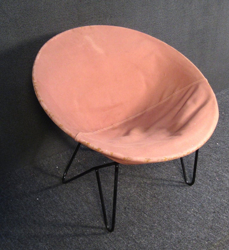Vintage Modern Style Canvas Lounge Chair For Sale at 1stDibs