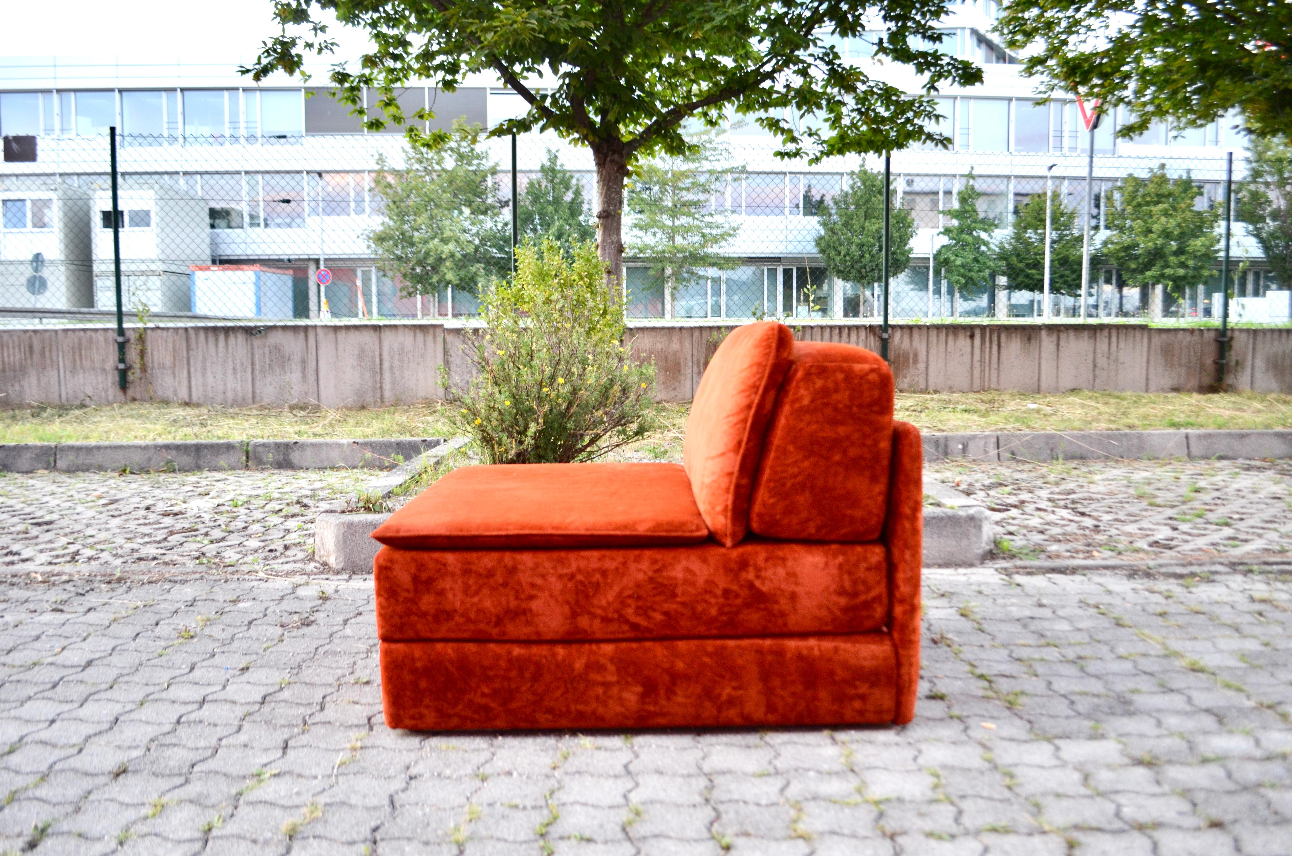 Vintage Modular oxred coral red 1970s Sofa Daybed For Sale at 1stDibs