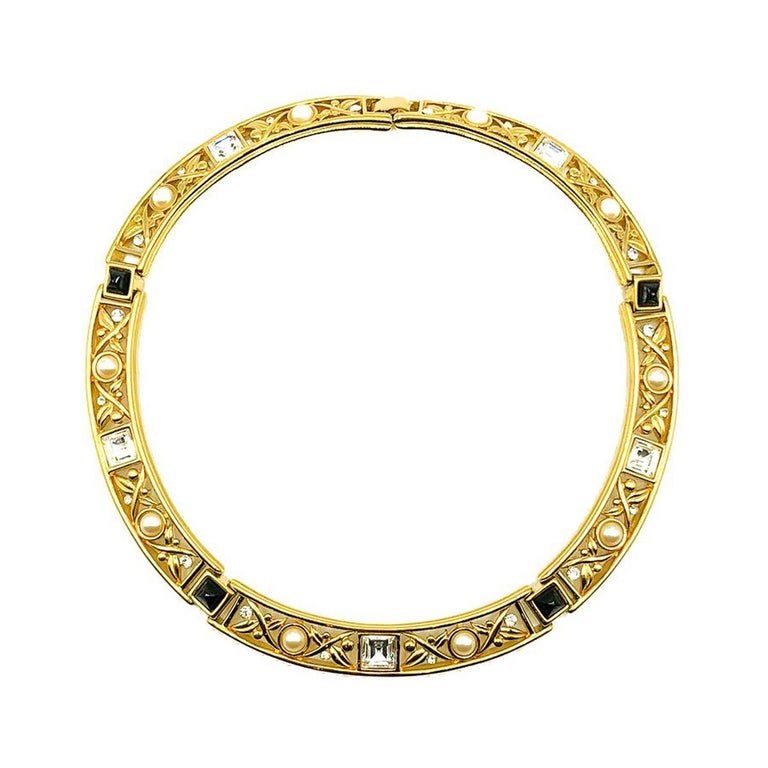 Vintage Monet Pearl and Crystal Collar 1980s For Sale at 1stDibs