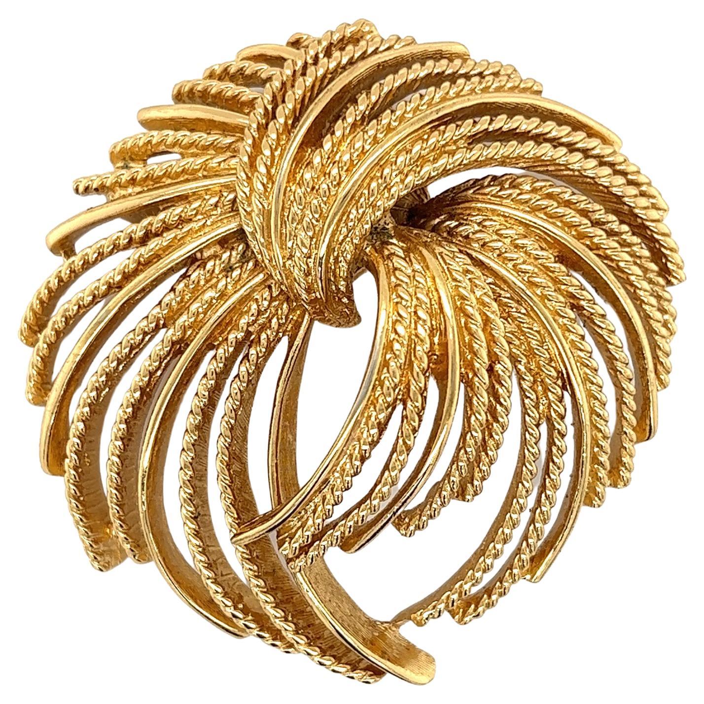 Vintage Monet Twisted Wire Ribbon Brooch Gold Plated at 1stDibs | monet ...