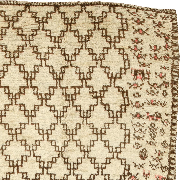 Vintage Moroccan Berber Carpet For Sale at 1stDibs