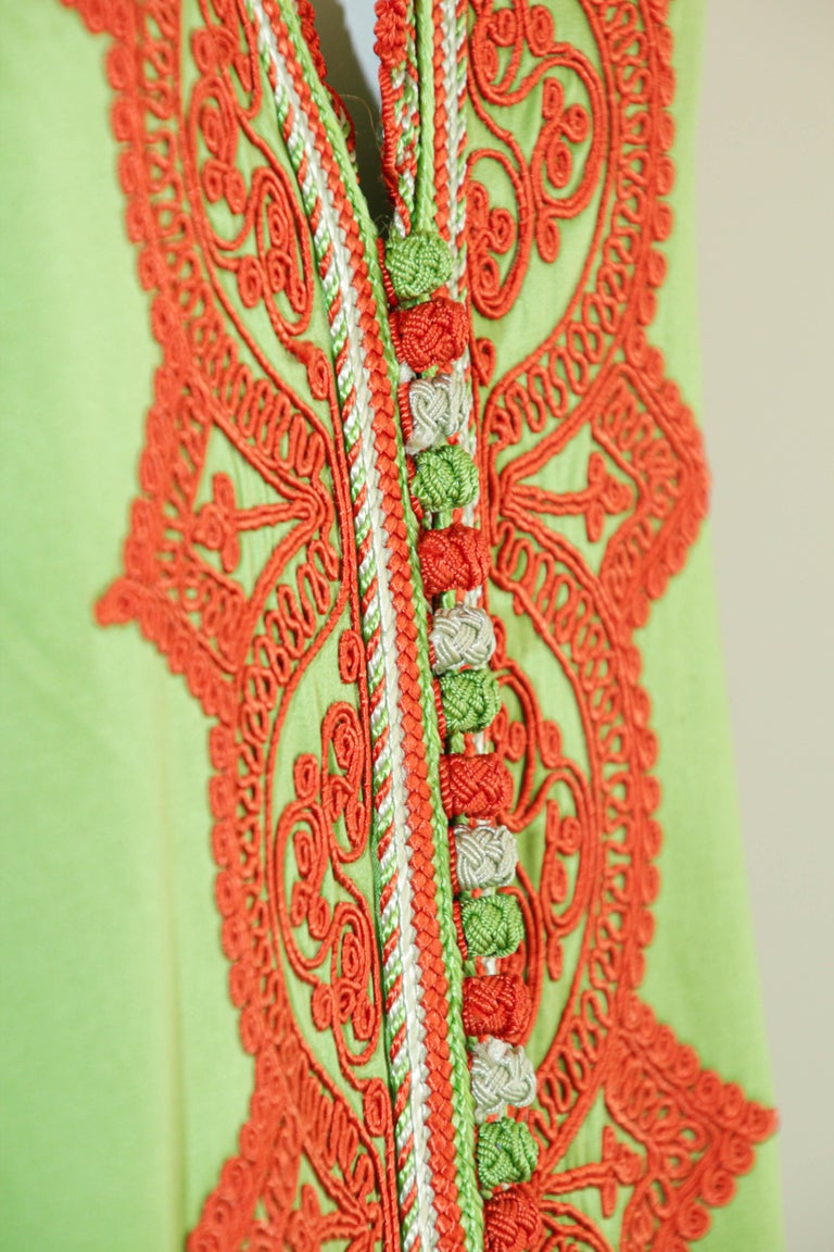 Vintage Moroccan Green Kaftan with Orange Embroideries For Sale at 1stDibs