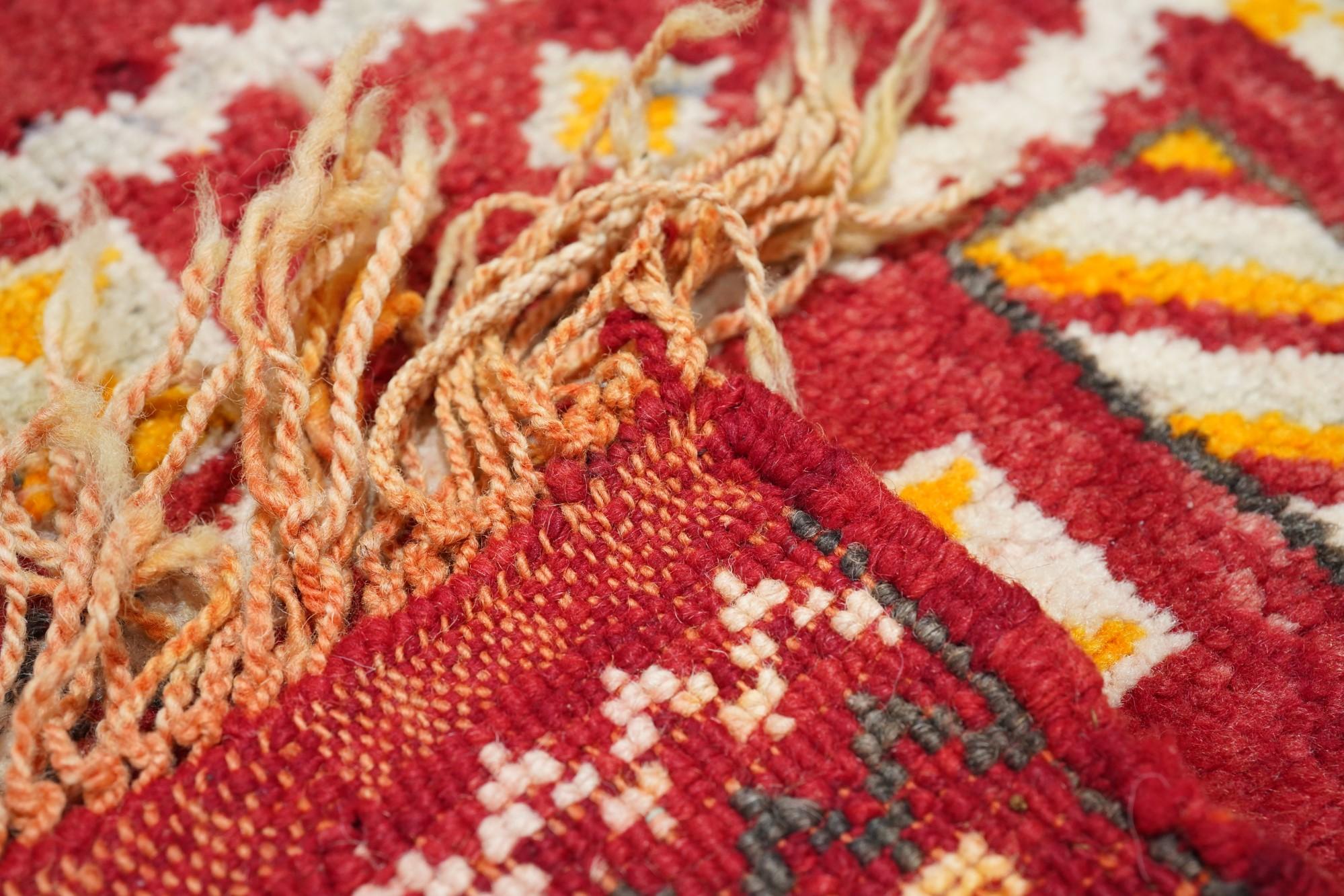 Vintage Morrocan Rug For Sale at 1stDibs