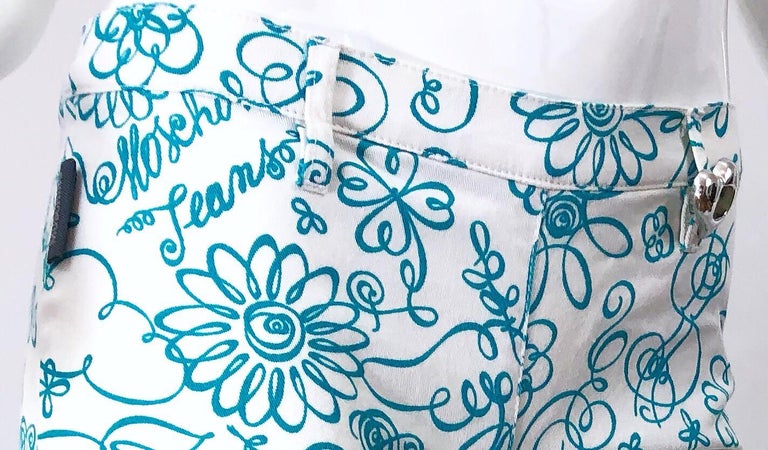 Vintage Moschino Size 6 Turquoise Blue and White Novelty Clam Digger ...