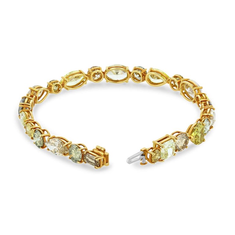 Vintage Multi-Color Diamond Bracelet (21.04 tcw) For Sale at 1stDibs