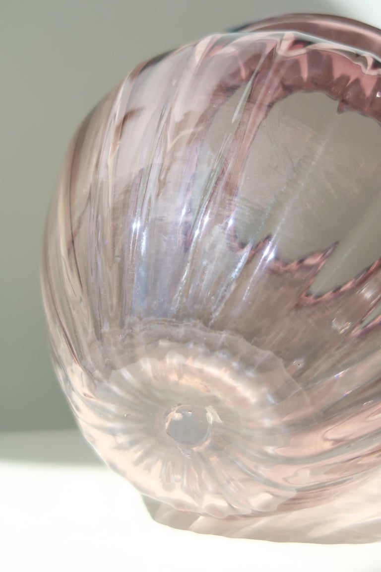 Vintage Murano Seguso Italian 1960s Purple Ribbed Vase For Sale at 1stDibs
