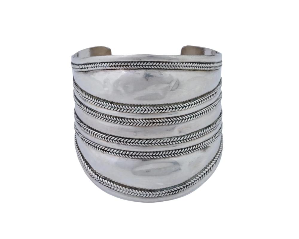 Vintage Native American Navajo Silver Cuff Bracelet For Sale at 1stDibs