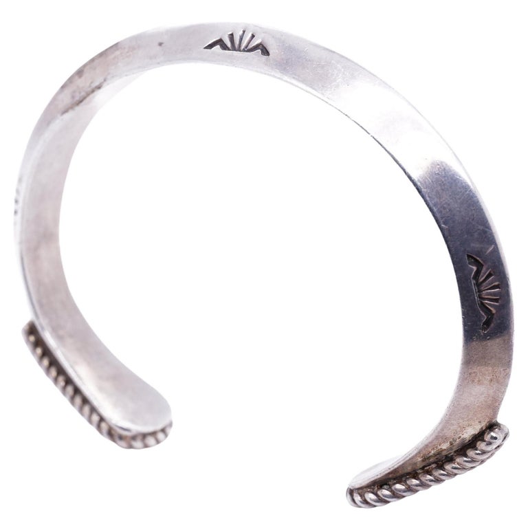Vintage Native American Navajo Sterling Heavy 57 Gramme Silver Cuff w ...