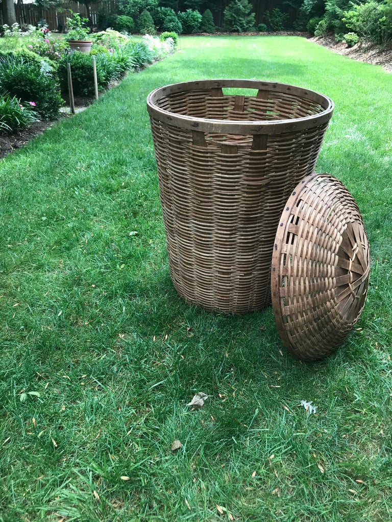 Vintage Natural Wicker Hamper at 1stDibs