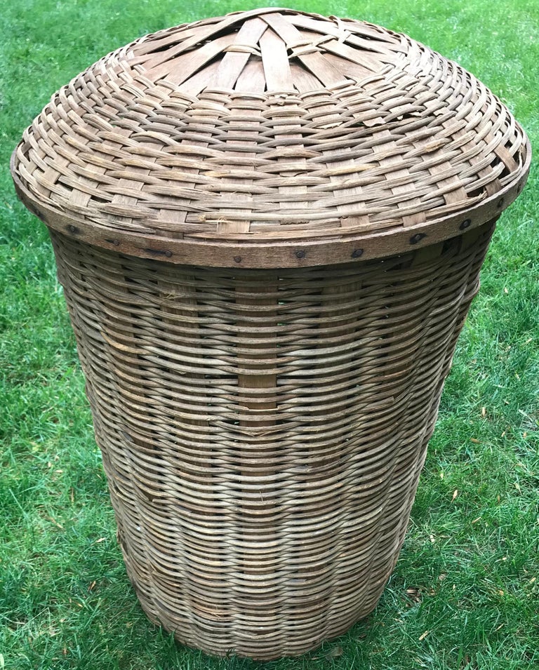 Vintage Natural Wicker Hamper at 1stDibs