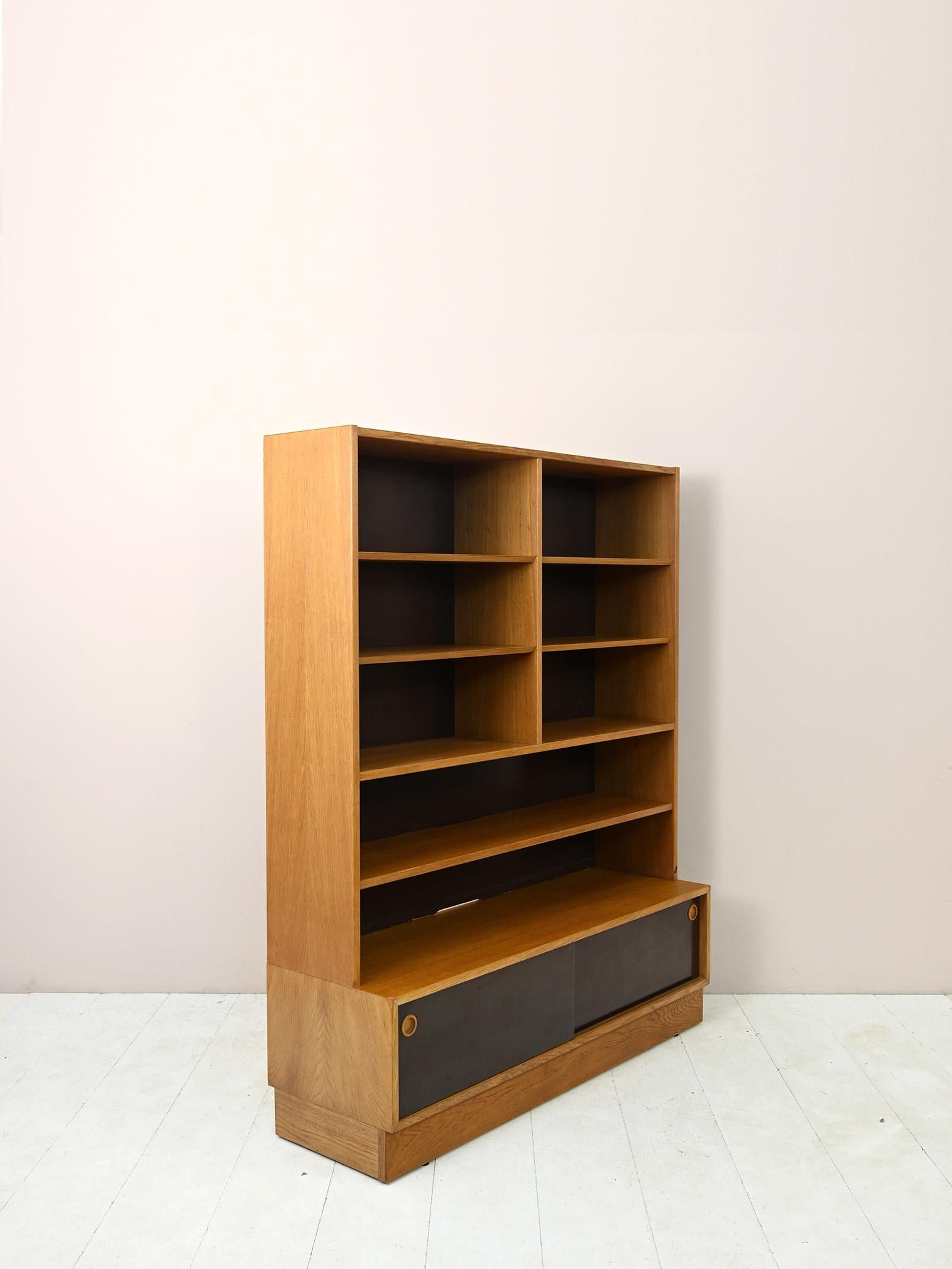 Vintage Oak Bookcase For Sale at 1stDibs