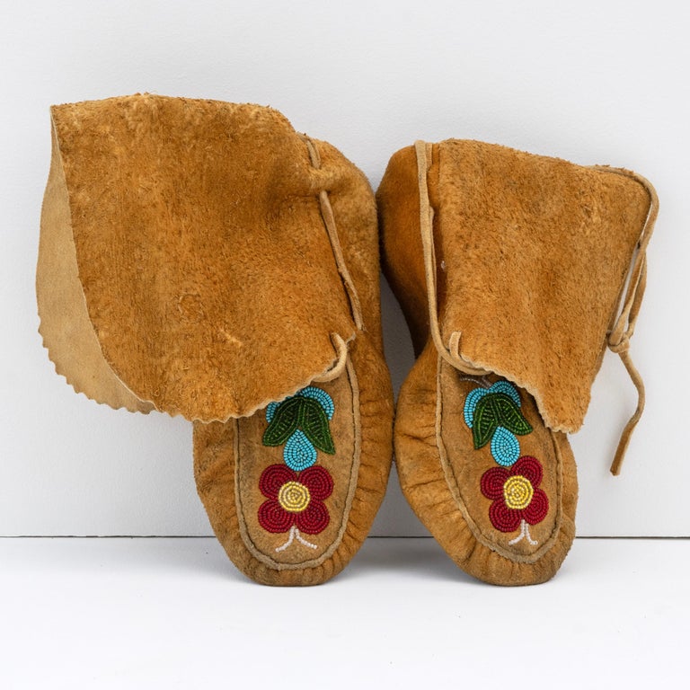 Vintage Ojibwe Beaded Moose Skin Moccasins, 1950s Leather First Nation ...