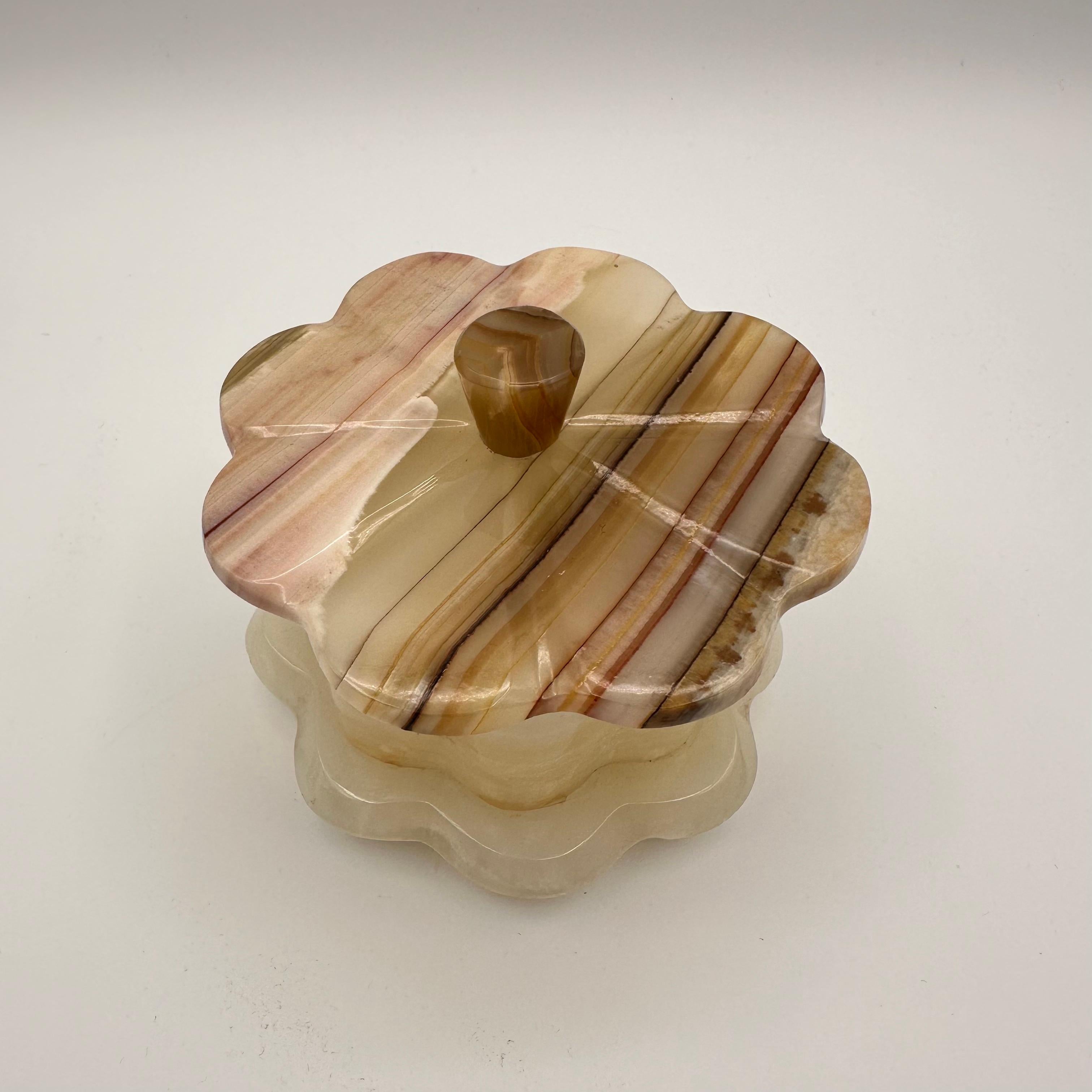 Vintage Onyx Box Lidded Box in a Scalloped, Floral Shape For Sale at ...