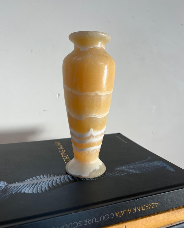 Vintage Onyx Vase in Lemon Curd Yellow, 1960s For Sale at 1stDibs