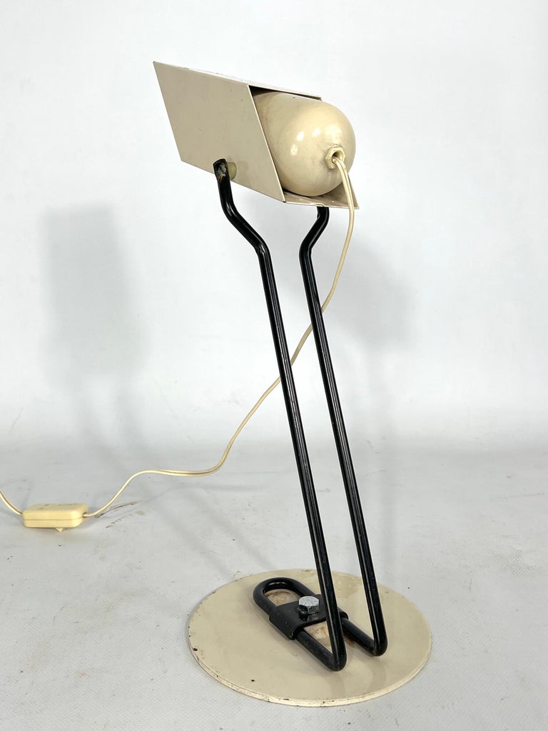 Vintage orientable Italian table lamp from 70s For Sale at 1stDibs