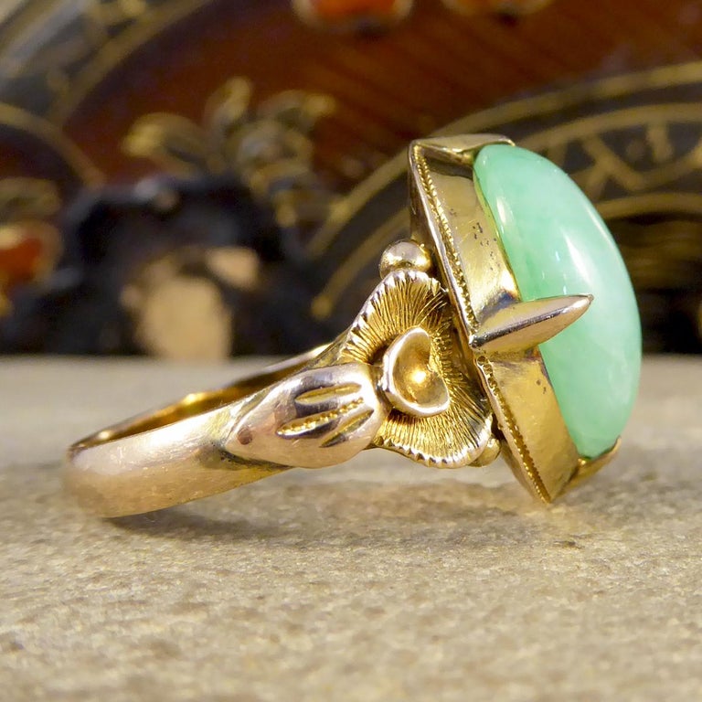 Vintage Oval Jade Ring in 14 Carat Yellow Gold with Decorative ...