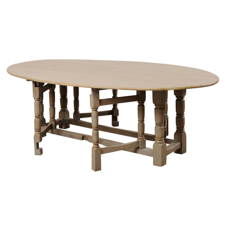 Vintage Oval-Shaped Gate Leg Table w/Drop Leaf Sides and Baluster ...