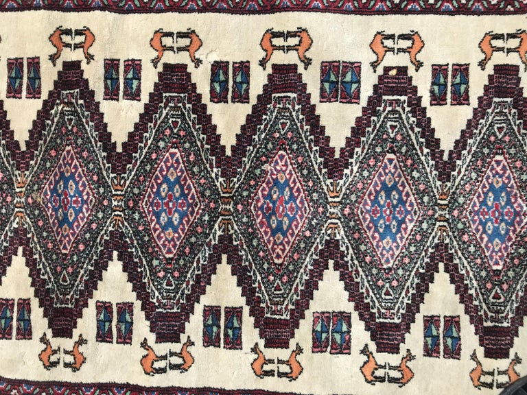 Vintage Pakistani Rug For Sale at 1stDibs