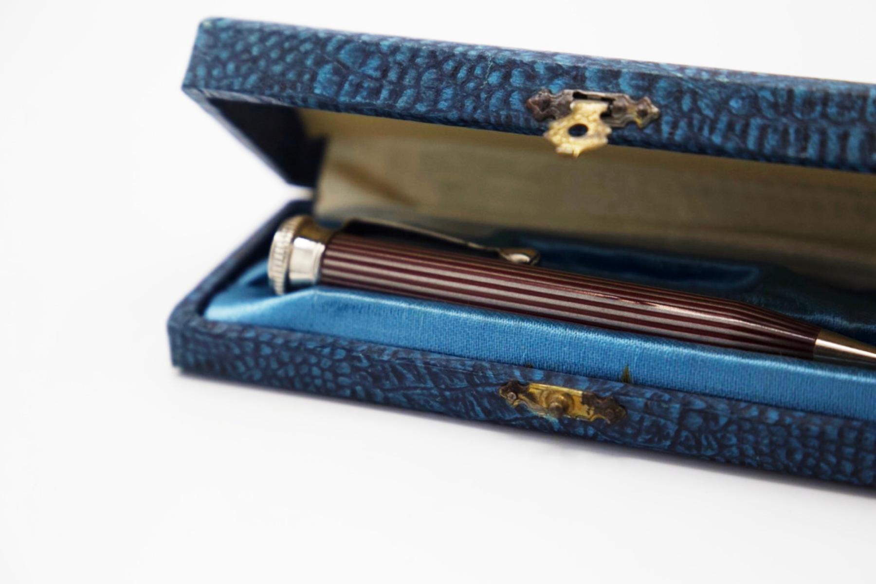 Vintage Pen with Original Case For Sale at 1stDibs