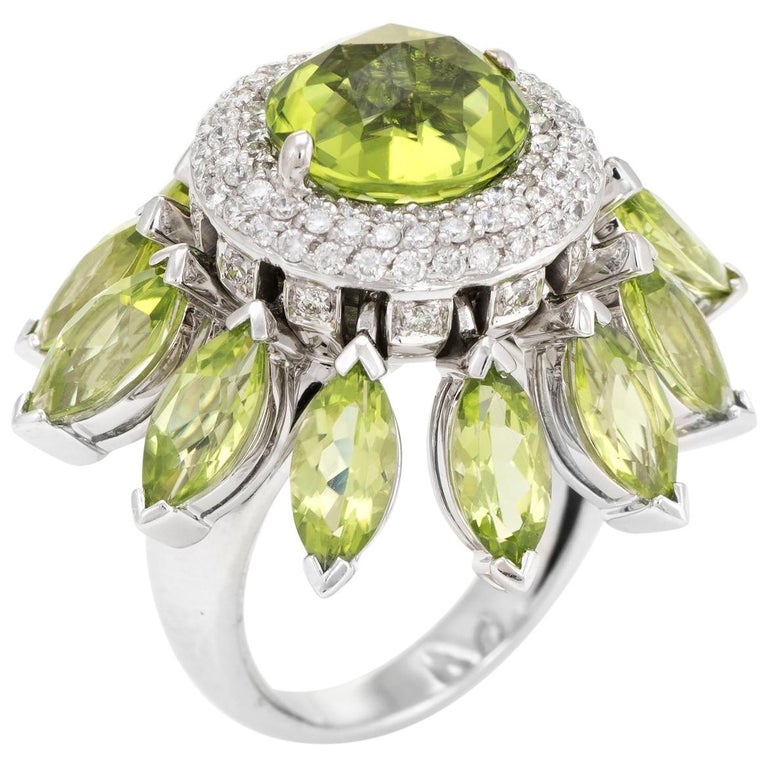 Vintage Peridot Diamond Movable Ring 18 Karat Gold Cocktail Statement ...