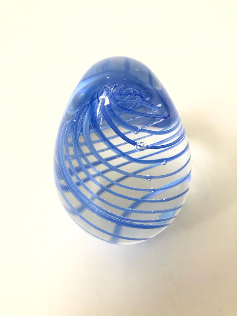 Vintage Periwinkle Swirl Art Glass Egg Paperweight at 1stDibs